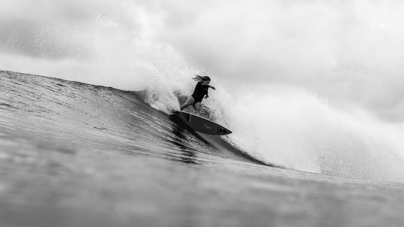 8x World Surfing Champion Stephanie Gilmore Signs 8-Year Multi-Million ...